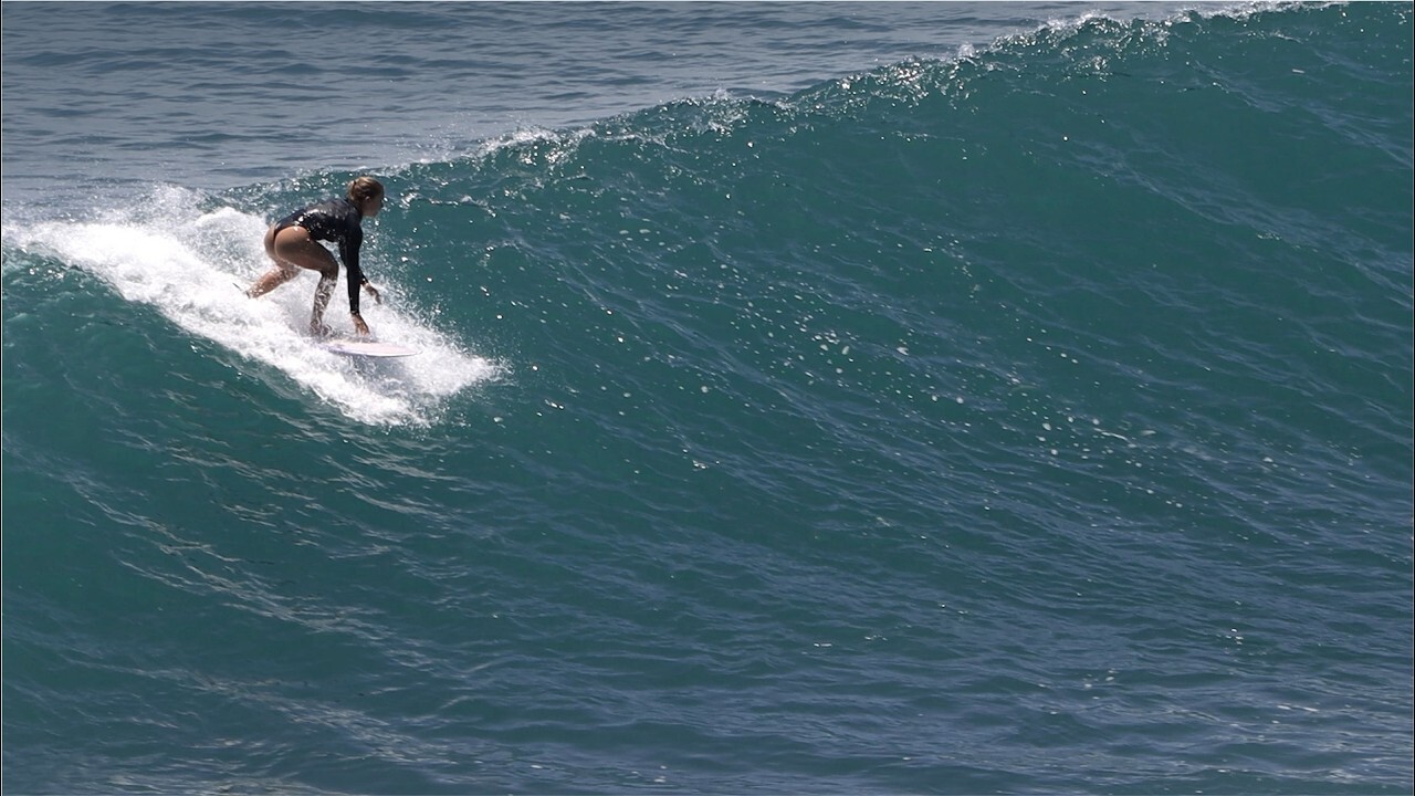 Explore the waters of Uluwatu by paddleboarding