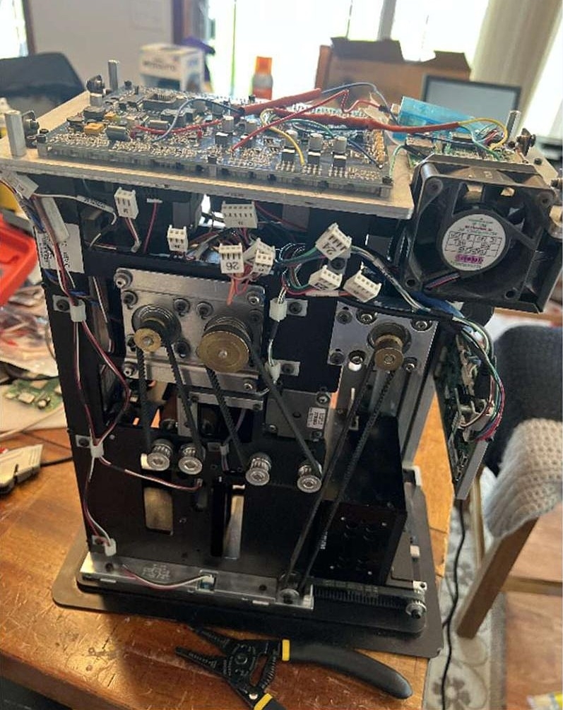 Chiêu gian lận 'công nghệ không dây' trong vụ án cờ bạc bịp rúng động ...