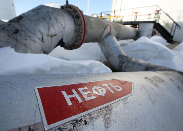 Will US Sanctions on Russian Oil Upend the Global Market?