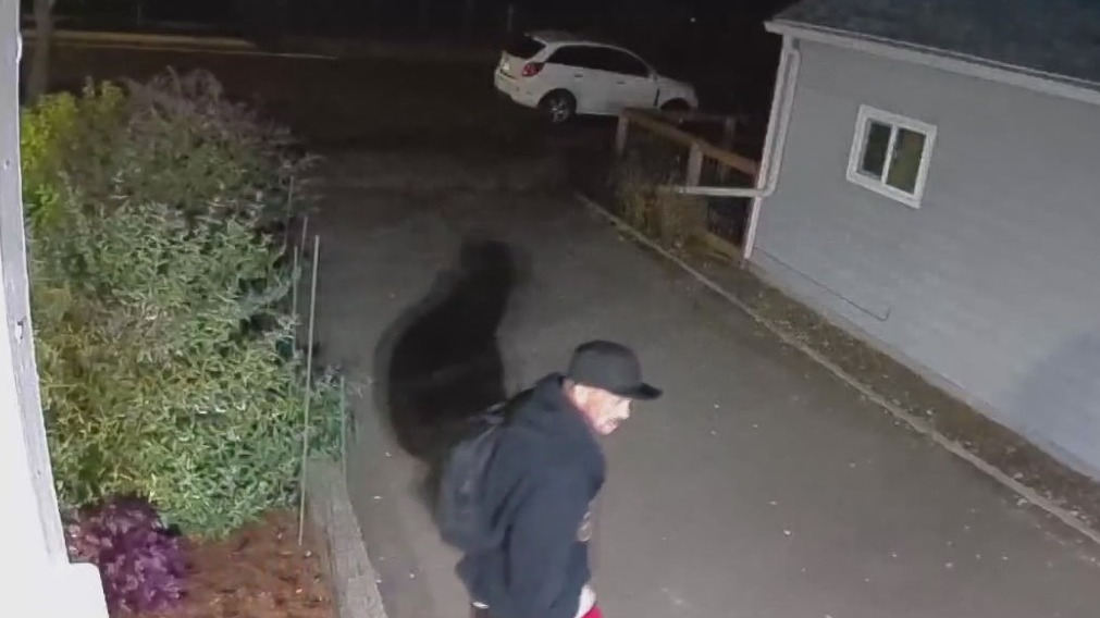 Man accused of breaking into homes, climbing into beds of Beaverton ...