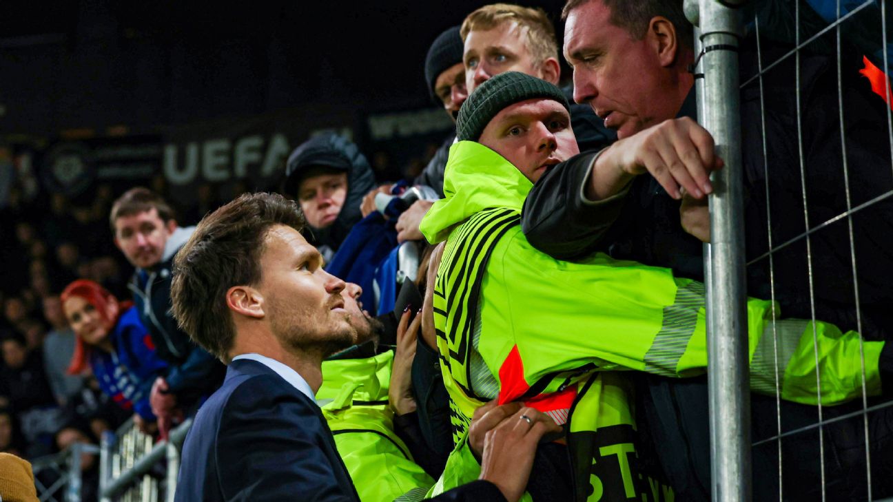 Danny Rohl sorry to Rangers fans after 'disgraceful' debut