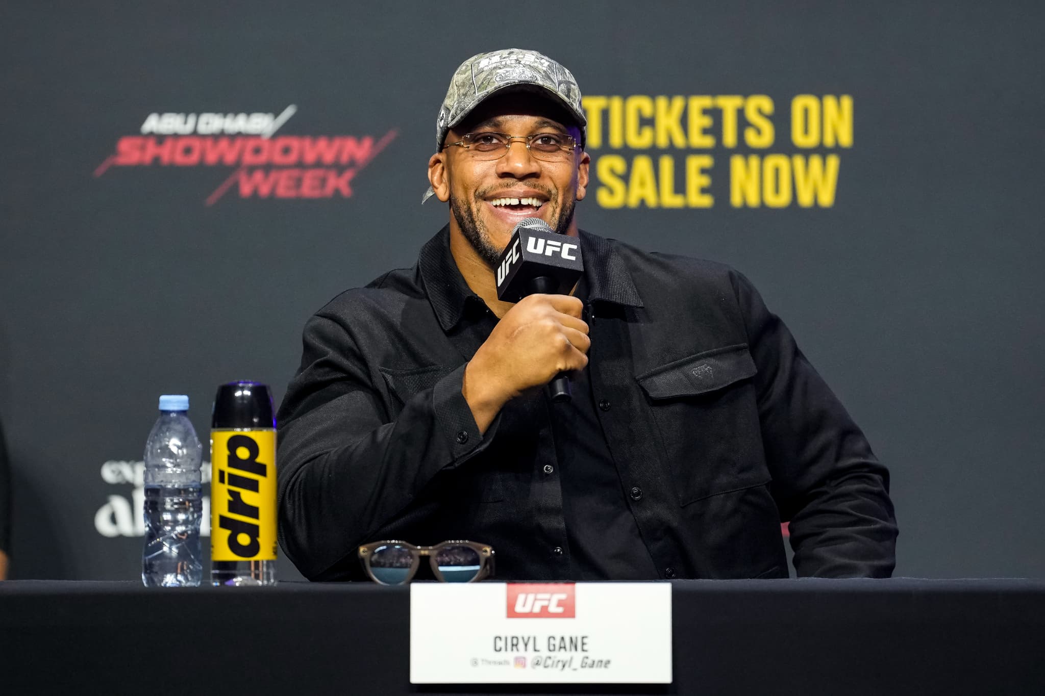 UFC : Ciryl Gane combattra à la Maison Blanche face à Alex Pereira pour ...