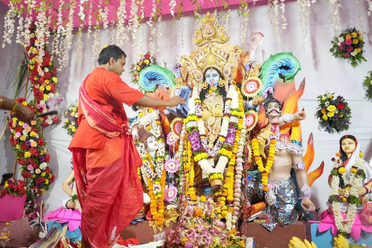 Devotion and reverence in focus at city’s Kali Pujos