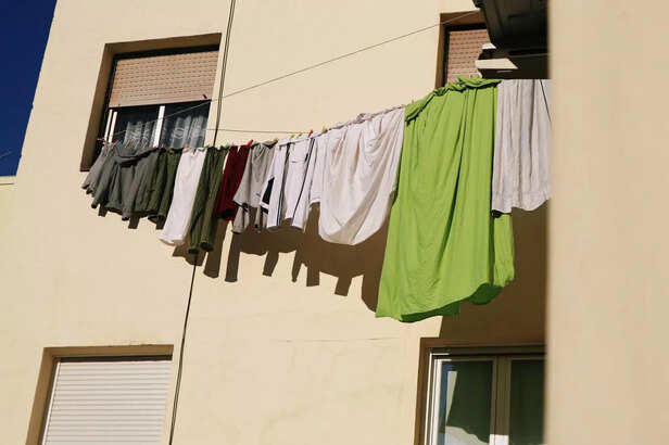 How to dry clothes in washing machine