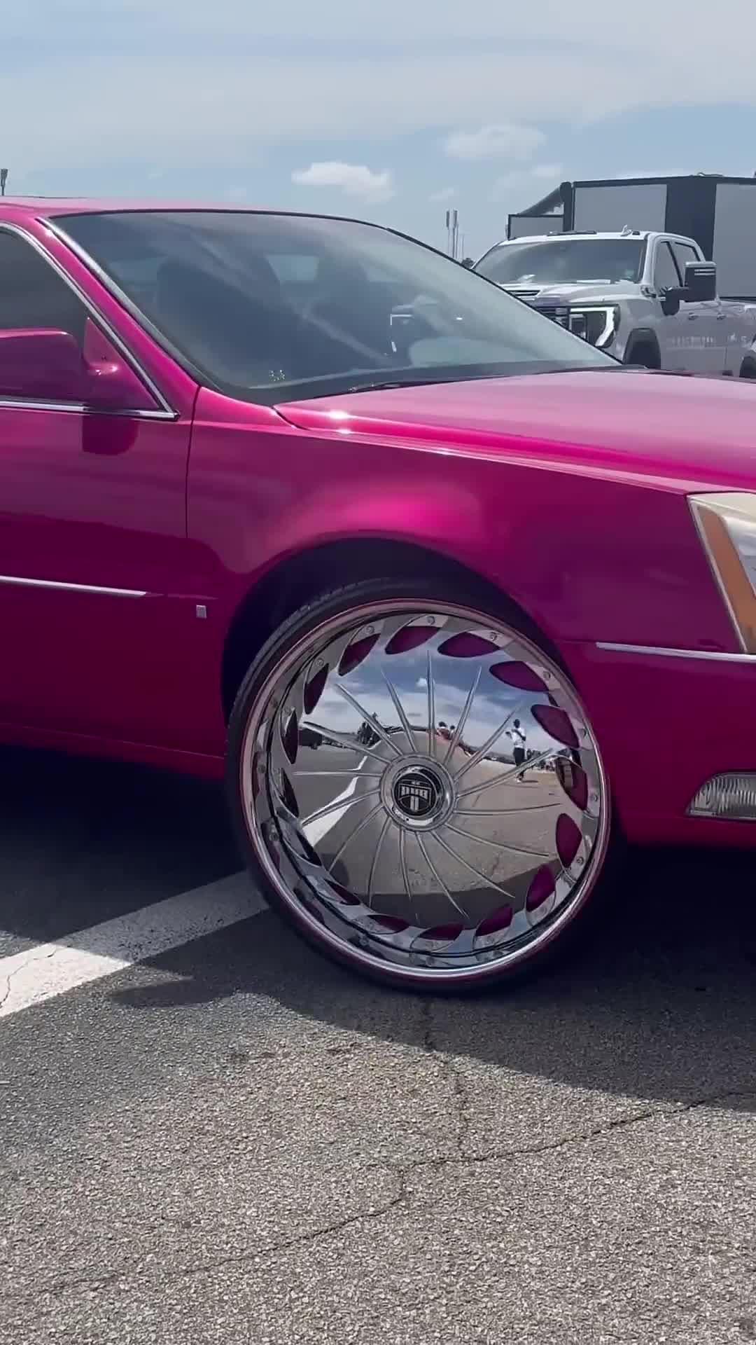 Candy pink Cadillac on 28’s DUB floaters