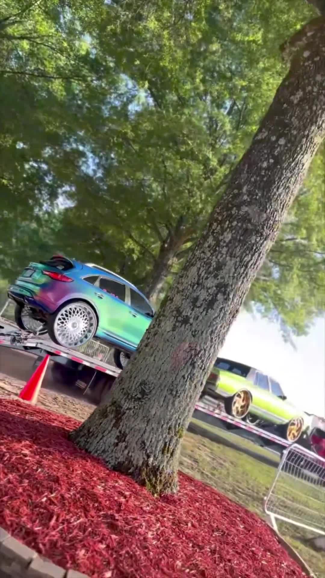 Ford Dually Truck on 30’s Pullin Box Chevy on 28’s and Infiniti on 32’s