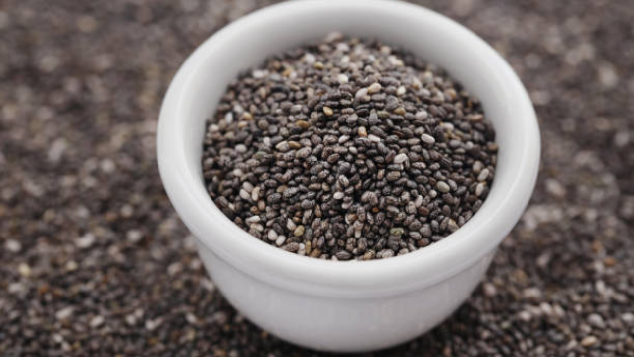 The best way to eat chia seeds for weight loss (and see visible results)