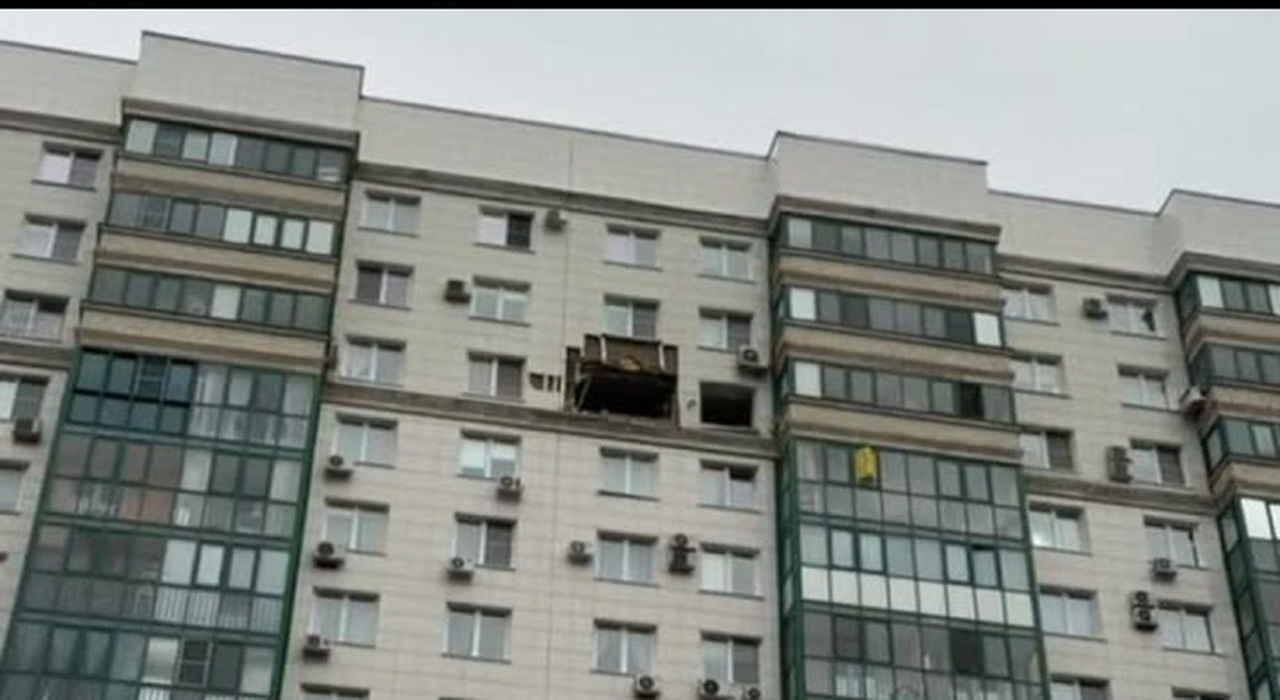 Un drone ucraino colpisce un edificio vicino a Mosca