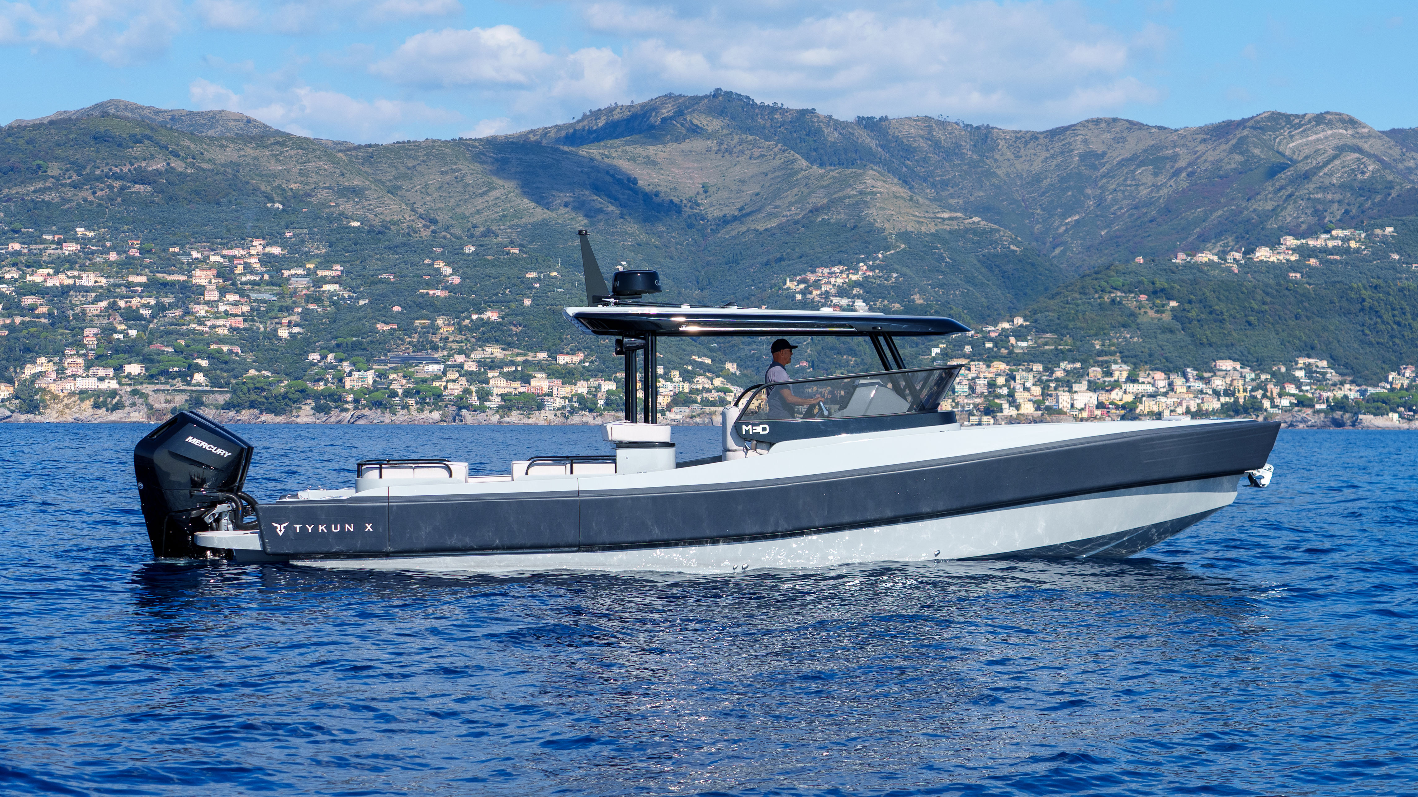 Waarom wordt deze boot de Ferrari onder de tenders genoemd?