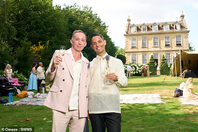 Man who found out he had won Omaze mansion while sitting on the toilet ...