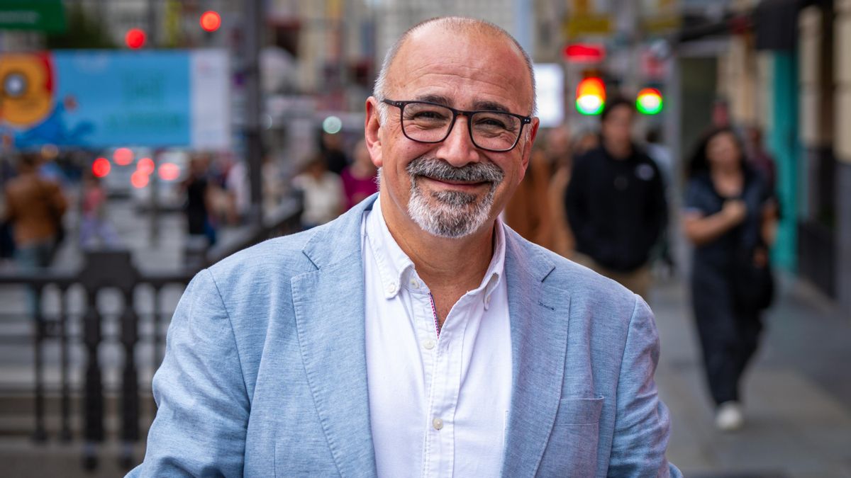 Ignacio López-Goñi, microbiólogo: “No vas a vivir cien años por comer ...