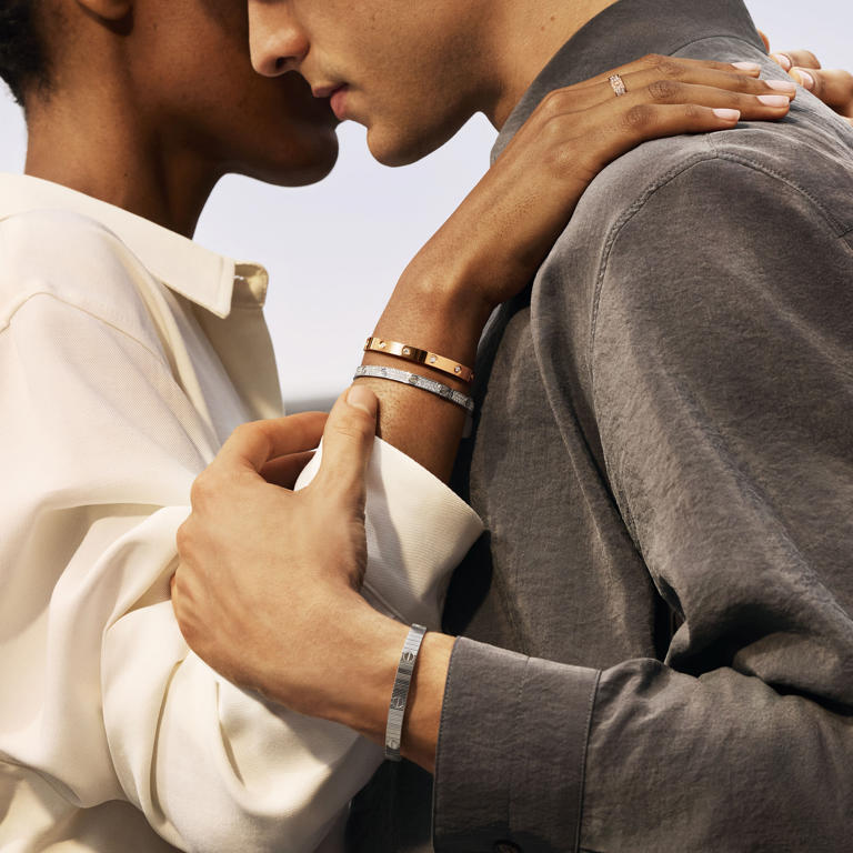 Mengenal Gelang Love yang Ikonis dari Cartier! Simbol Cinta dan Mode ...