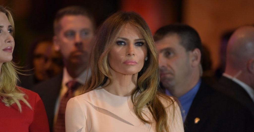 Melania Trump vil trods række af skandaler ikke gå fra sin mand