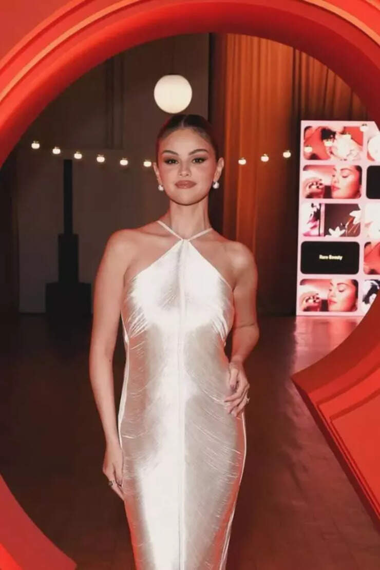 Hailey Bieber’s Rhode misses sales targets after e.l.f. deal; fans link ...