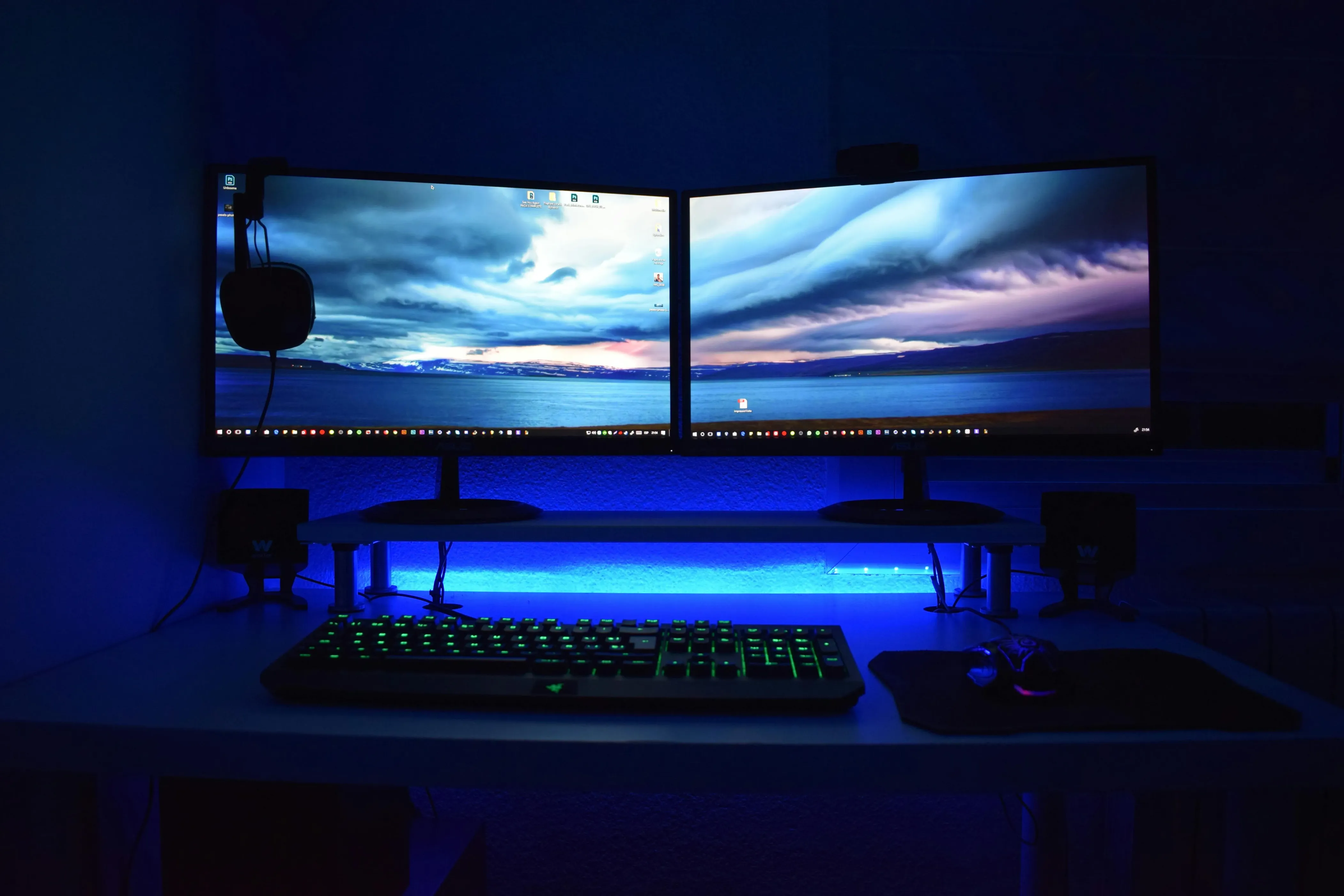 10 Screen Savers Everyone Had on Their Computers