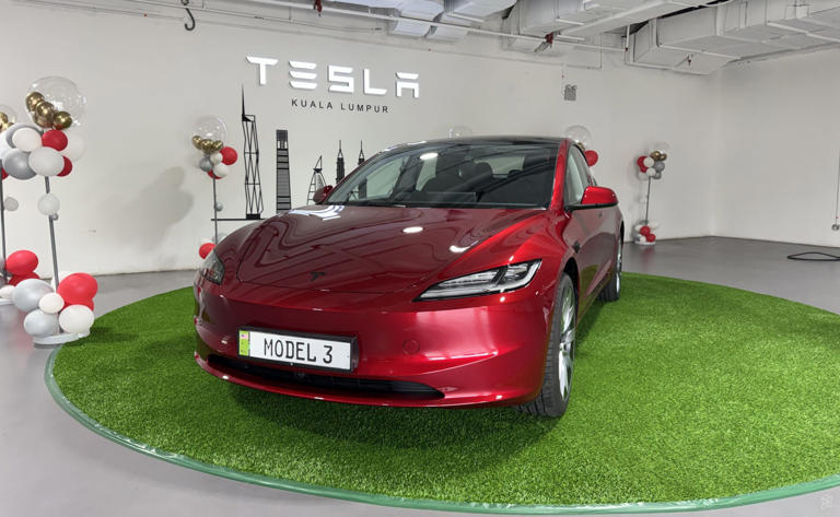 Tesla Malaysia maintains EV pricing in 2026, opens first pop-up outlet ...