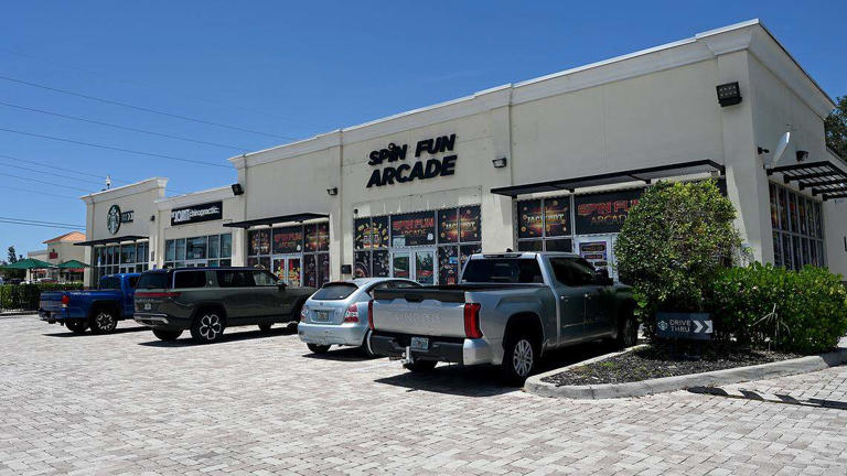 Inside the Manatee casino case that named 1-800-ASK-GARY founder and ...