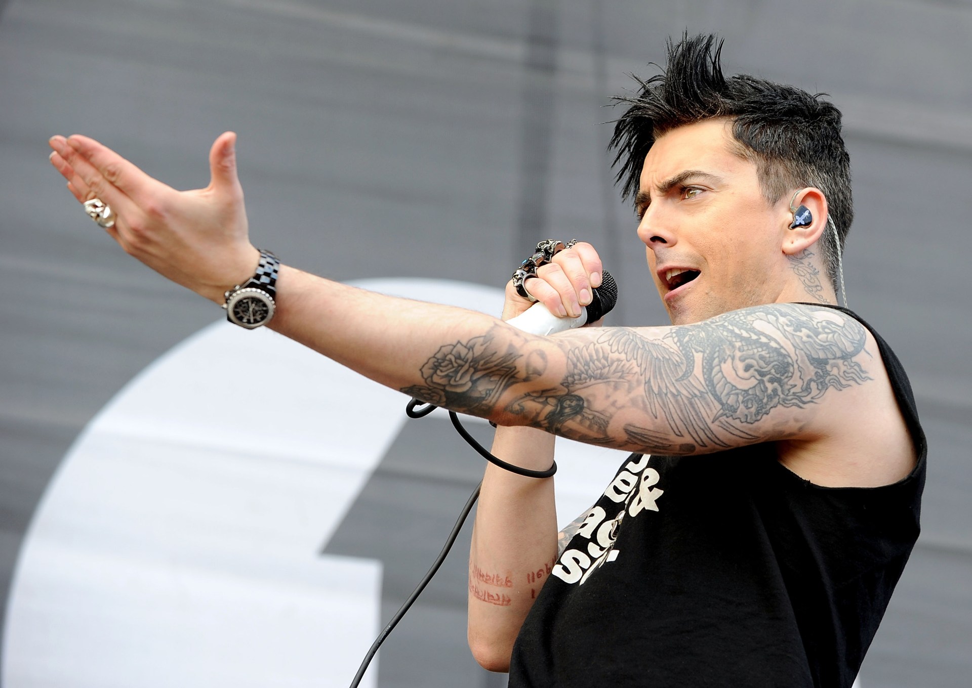 Musician Ian Watkins died from stab wound to the neck