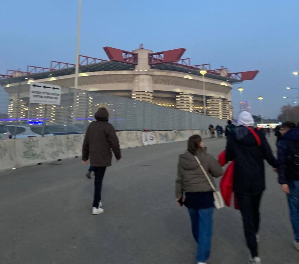 San Siro accoglie il Pisa, al Franchi va in scena il derby dell’Appennino