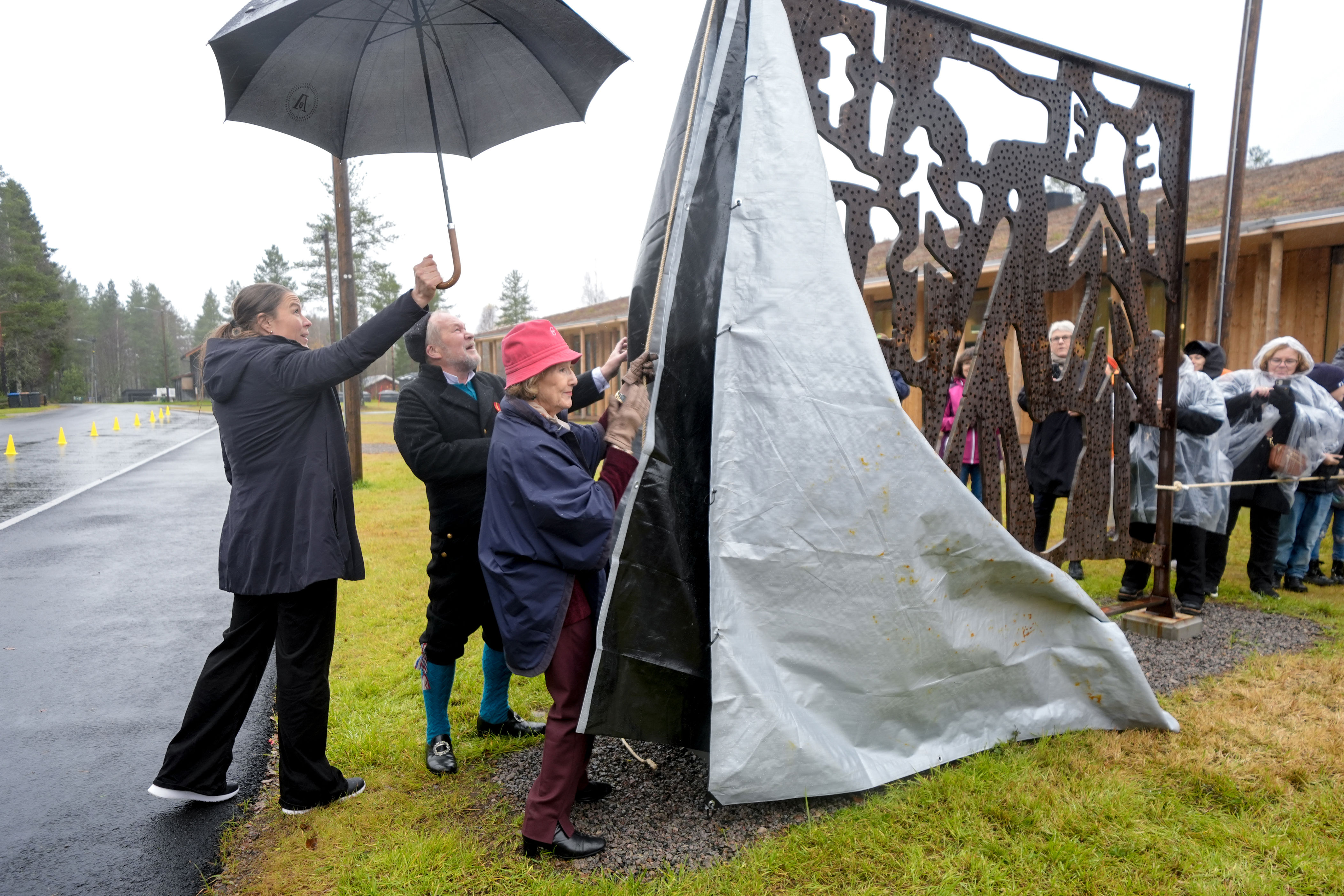 Dronning Sonja åpnet nytt museumsbygg på Norsk Skogfinsk Museum