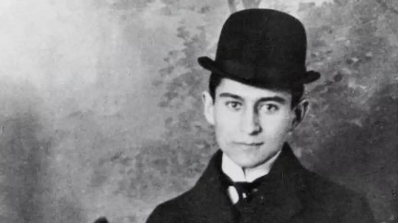 7 Franz Kafka quotes that stir deep reflection on life