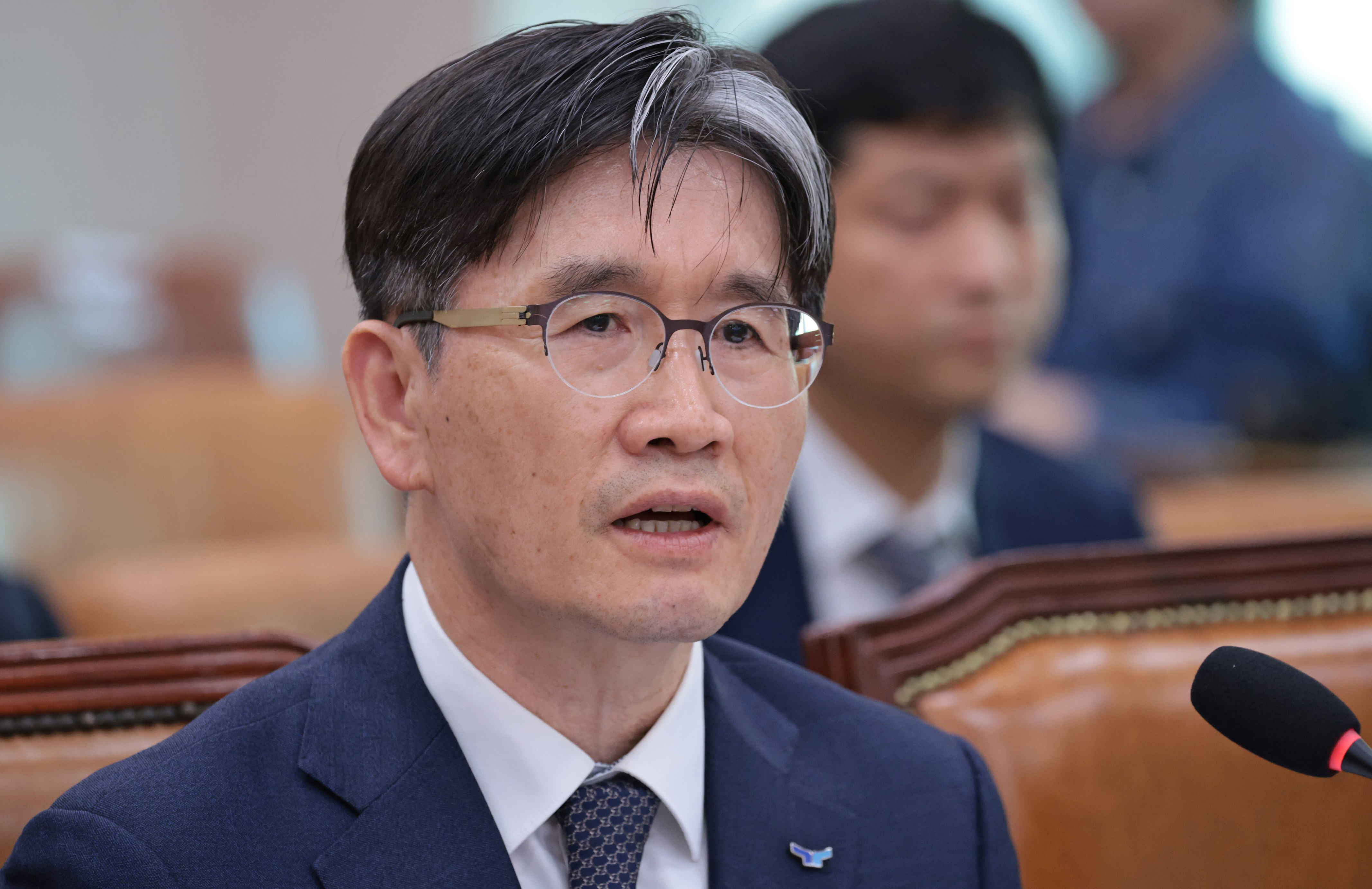 Corruption Investigation Office Head Advocates for Dual Authority