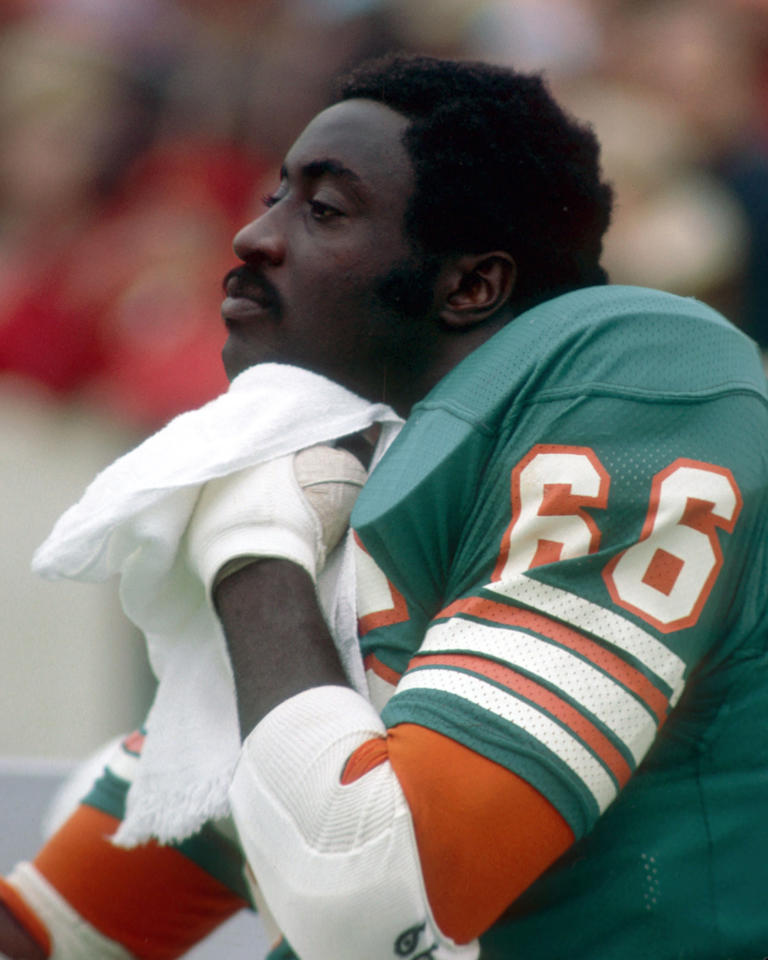 Miami Dolphins legend Larry Little rose from outhouse to penthouse, as ...