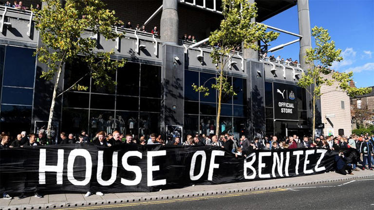Rafa Benitez accepts manager's job - Official announcement