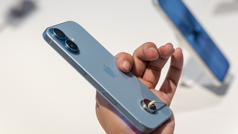 The Base iPhone 18 Is Set To Feature 12GB Of RAM, Just Like The Pro Models