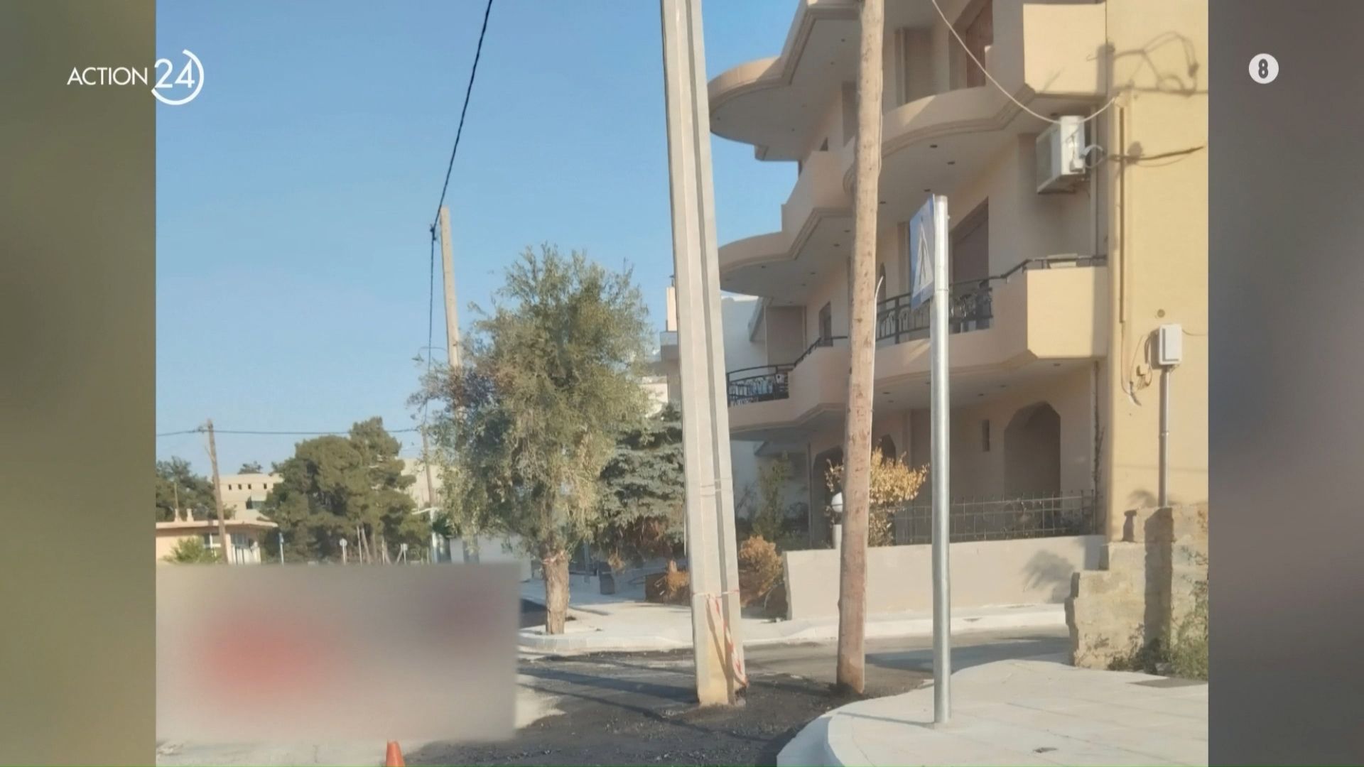 Απίστευτες εικόνες στην Αλεξανδρούπολη: Κολώνες βρίσκονται στη... μέση ...