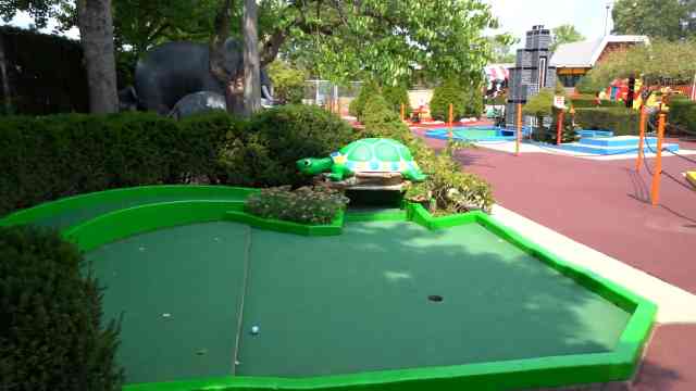 There Is No Other Mini Golf Course Like This! Epic Hole In One!