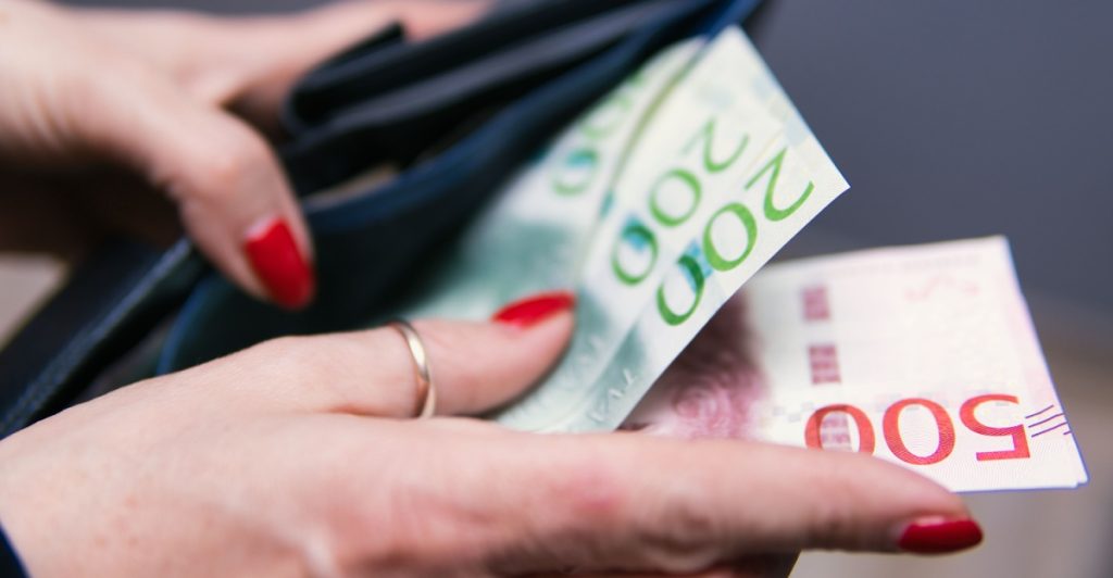 Är det slut med kontanter? EU vill införa en ny valuta