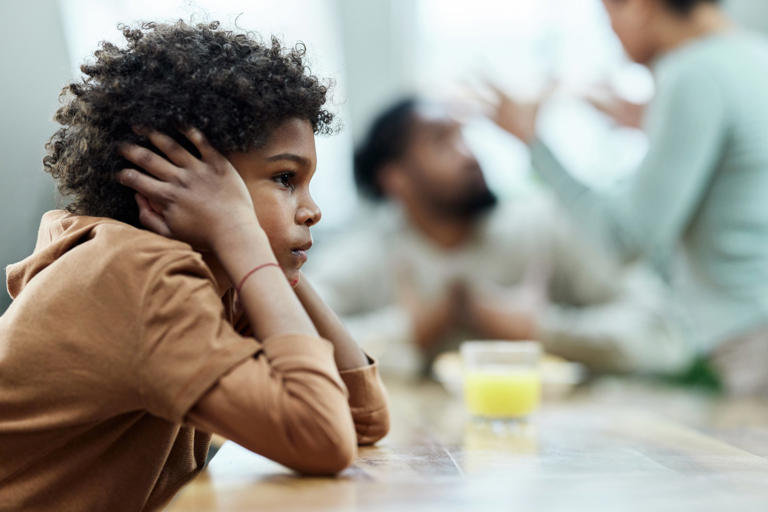 Psychologie: Kleine Ohren, große Sorgen – 9 Themen, die dein Kind ...