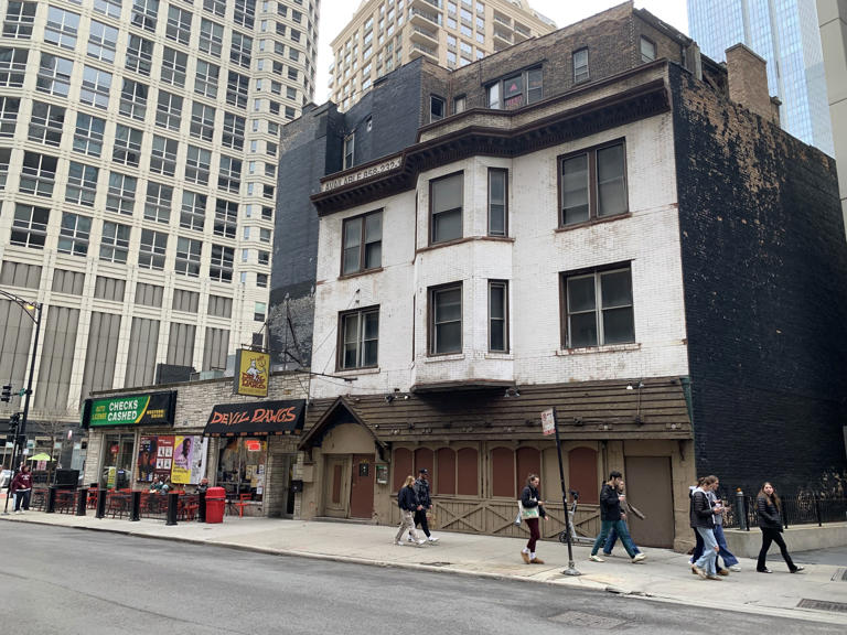 Chicago's worst eyesores: Vacant buildings hide in plain sight