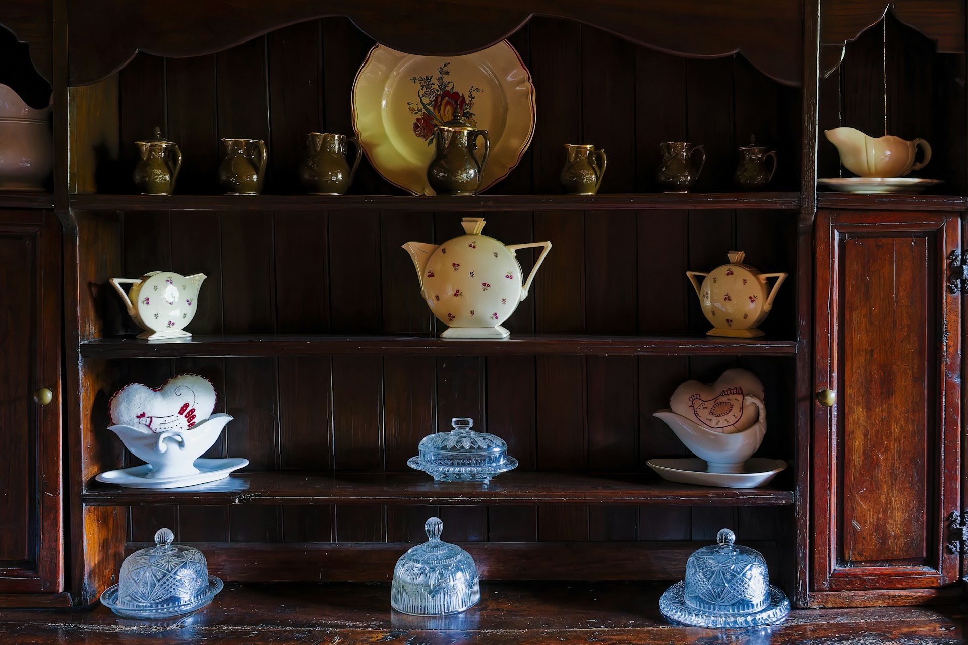 Antique Glassware That’s Worth Collecting