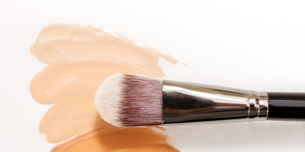 Here's how to remove foundation stains