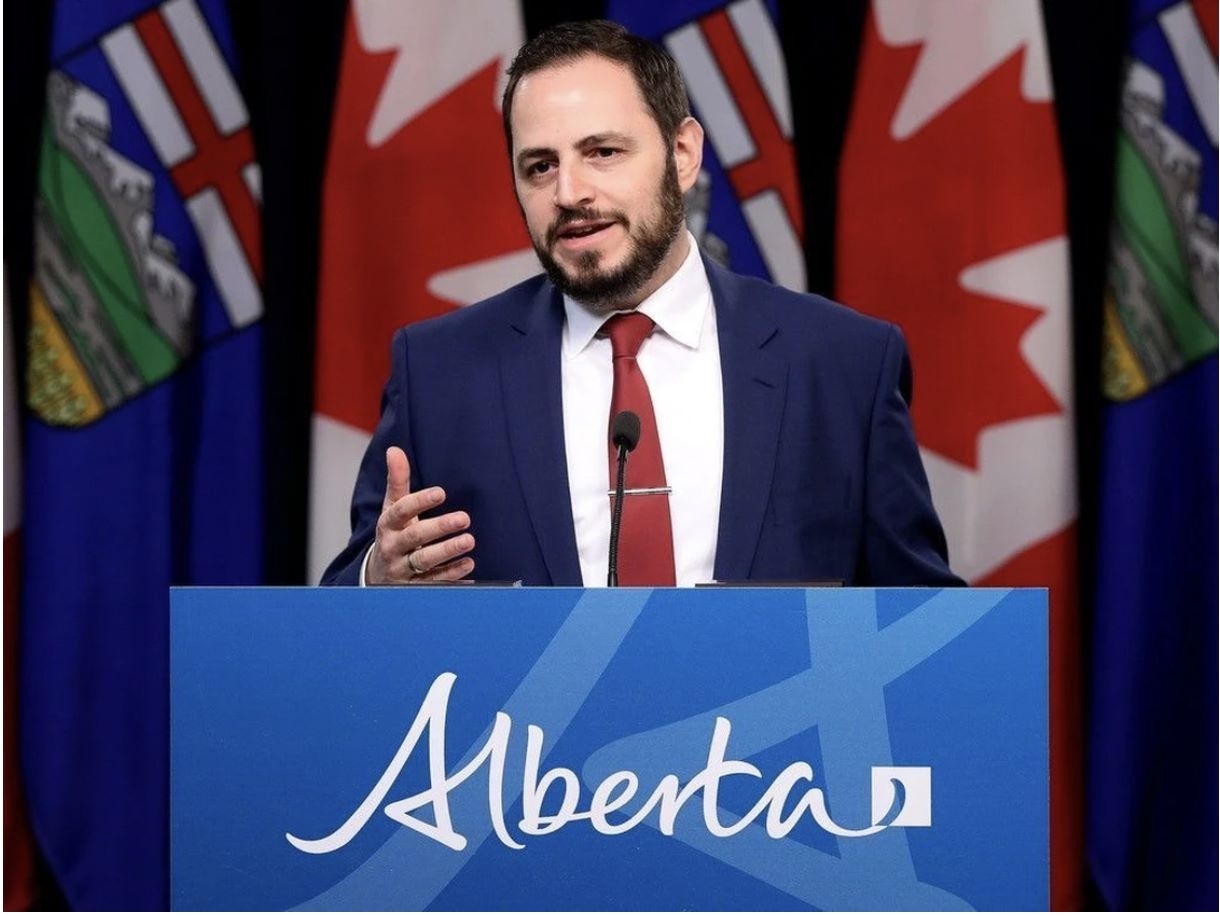 16,006 signatures needed to oust Calgary-Bow MLA