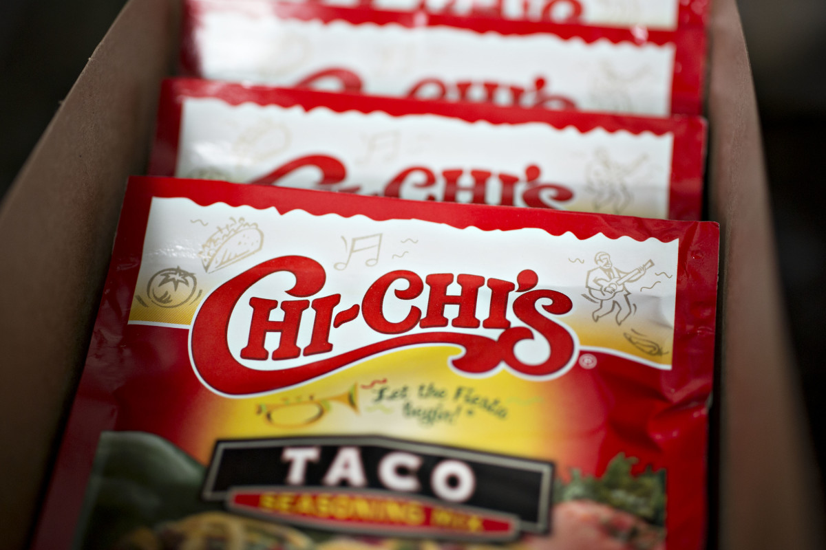 Fan-Favorite Restaurant Chain Reopens For the First Time in 20 Years