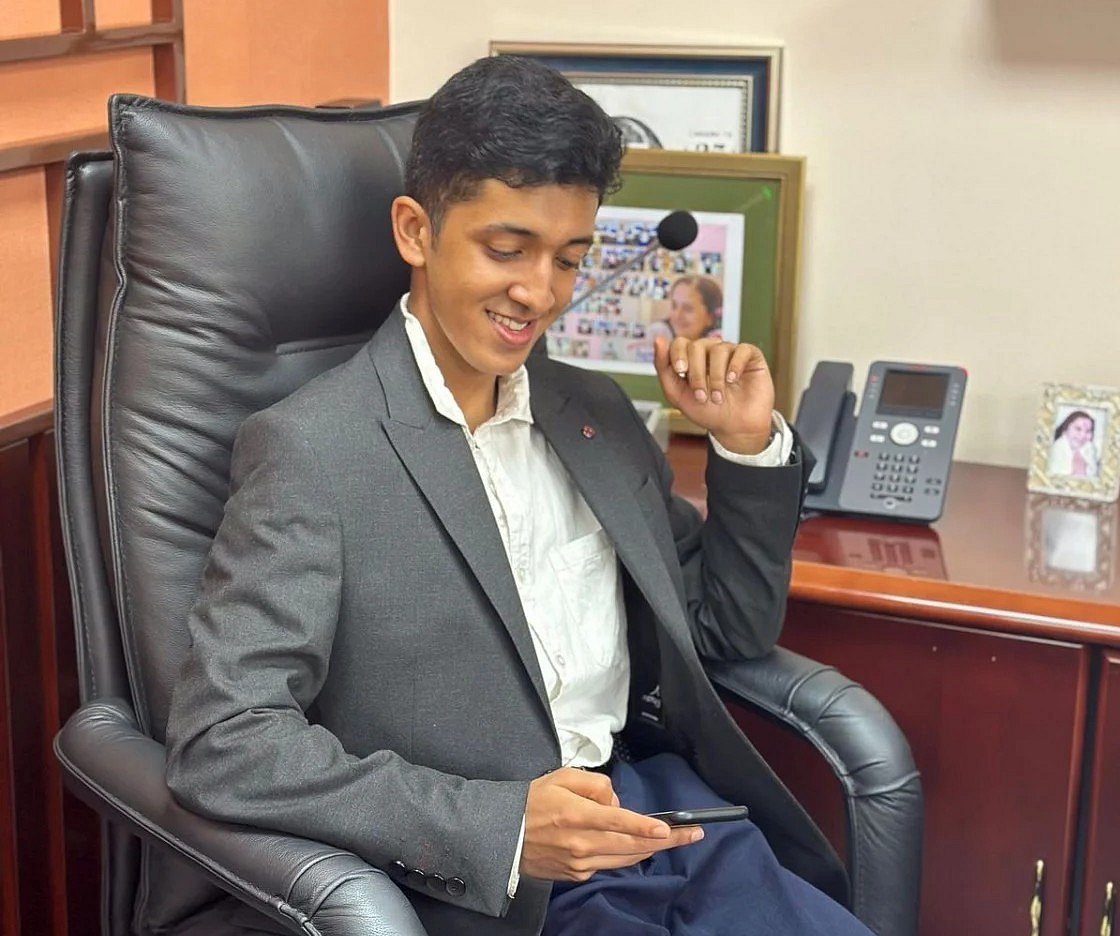 Tearful adieu to Indian expat student, 18, who died of cardiac arrest ...