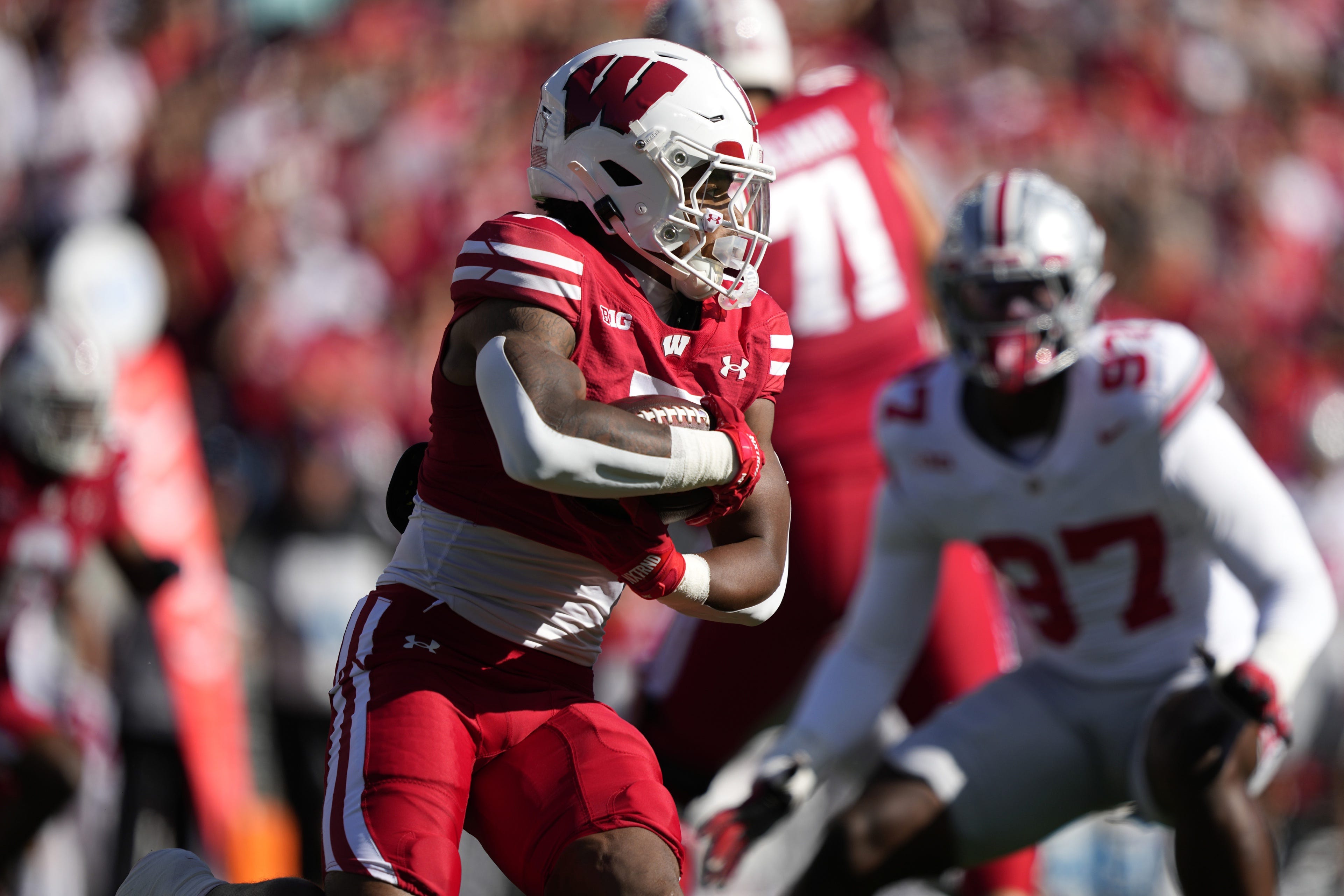 LSU football transfer portal tracker: LSU adds Wisconsin transfer RB