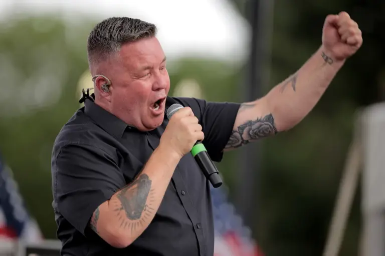 Rock Musicians Who Openly Support Bad Bunny Performing During Super ...