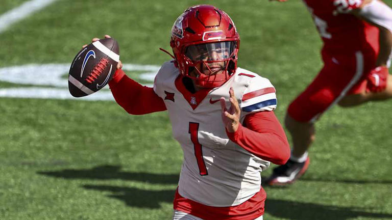 Arizona QB Noah Fifita Lands on Major Award Watch List
