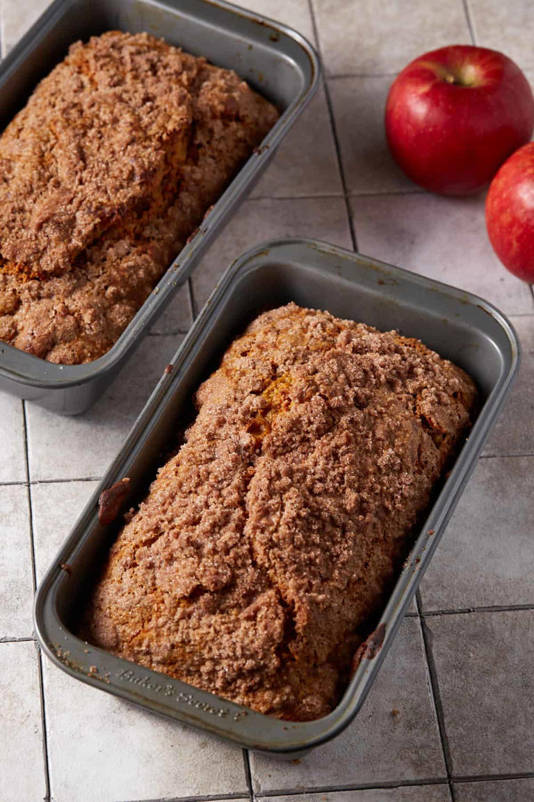 How to Make Pumpkin Apple Bread: No Mixer Needed, Full of Fall Flavor