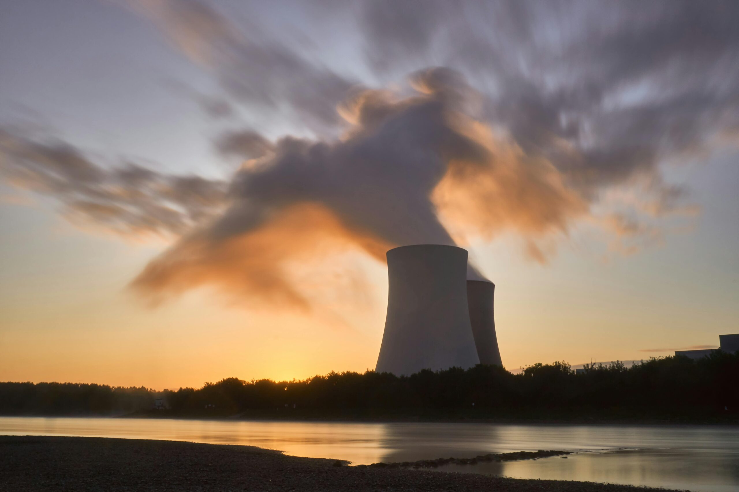 America’s Most Dangerous Nuclear Reactor To Power AI