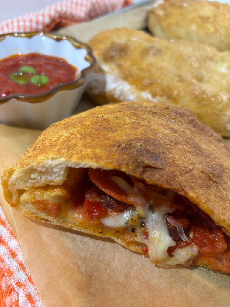 Homemade Calzone Recipe - Easy Italian Food Pizza Pockets