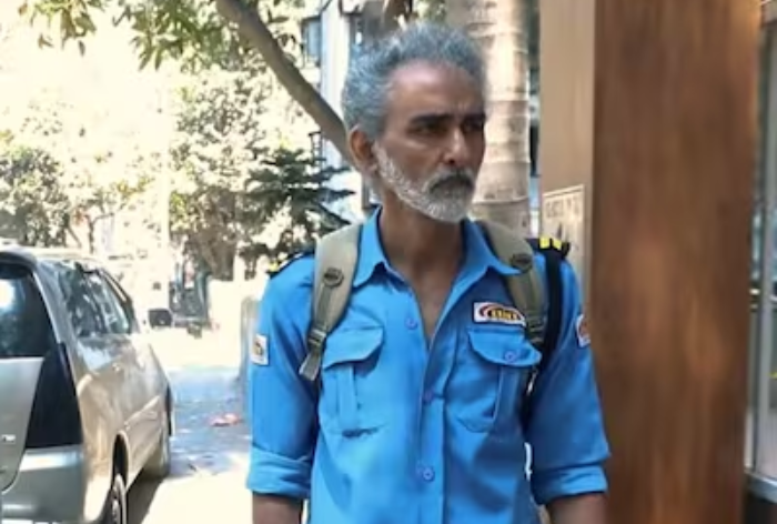 This Akshay Kumar's co-star was forced to work as watchman, got ...