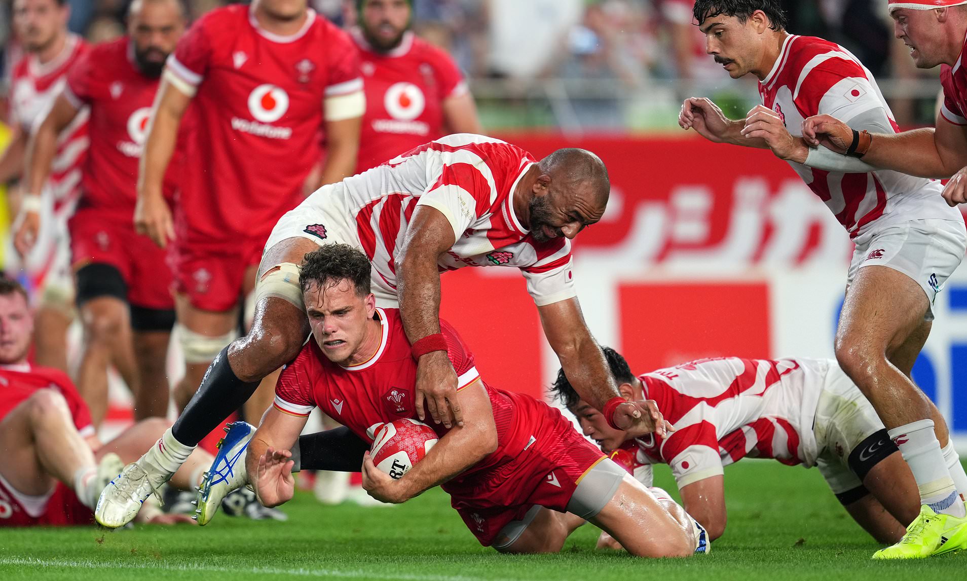 Ospreys and Scarlets at risk of the chop as Wales Rugby plan to cut ONE ...