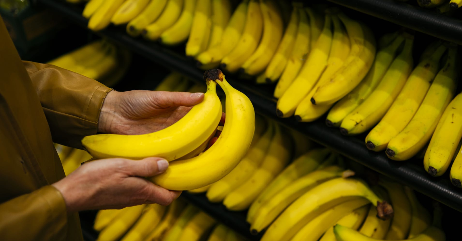 Once seen as 'inflation-proof,' banana prices are up 5.4% since Trump ...