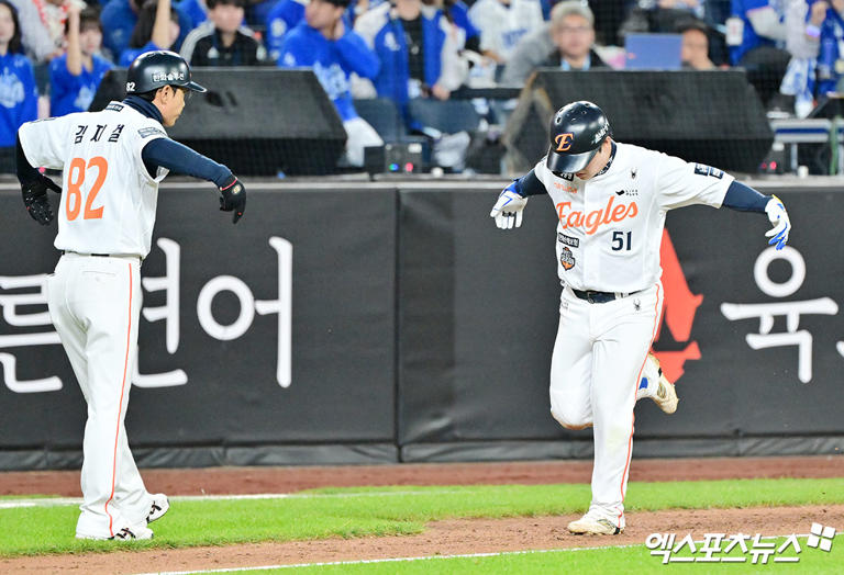 '한화, 19년 만에 KS 확정!'→잠실행 티켓 따냈다…삼성 11-2 대파 [PO5:스코어]