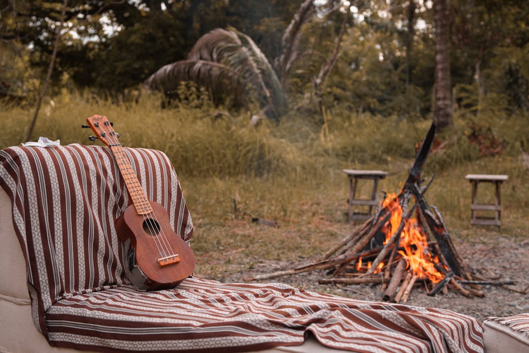 10 Best Bushcraft Gifts for Women Who Love the Wild